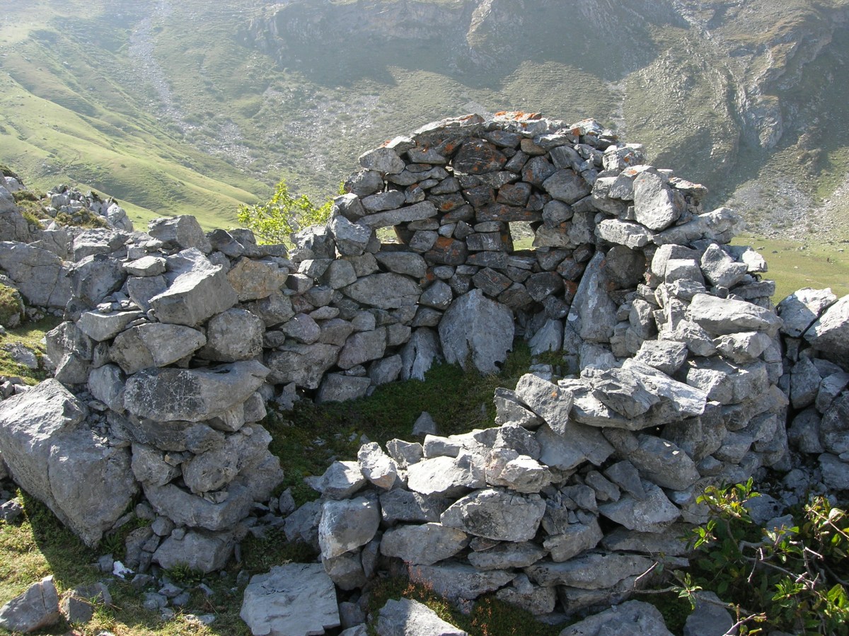 Nº4 (2020) / HUERTA NUÑO, MANUEL ANTONIO | Asociación VINDONNUS